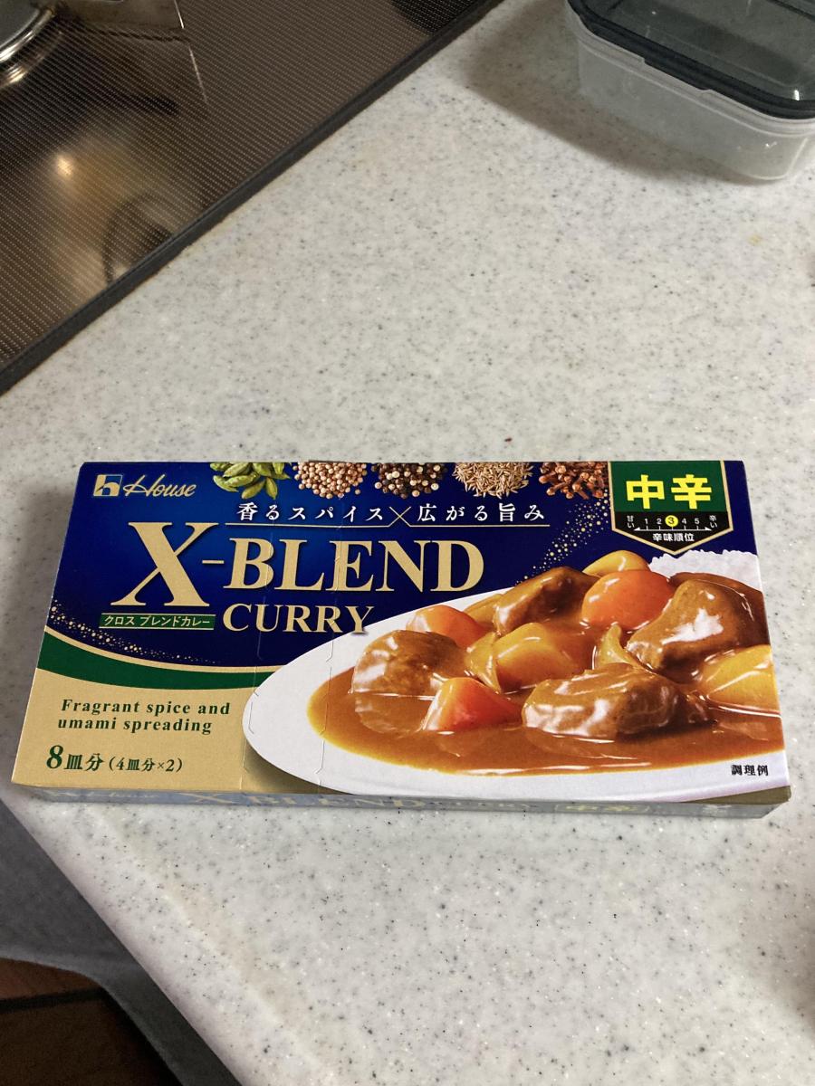 ハウス X－BLEND CURRY（クロスブレンドカレー）の商品ページ